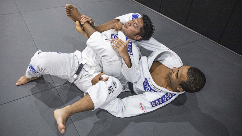 Les positions les plus fortes pour obtenir des soumissions en Jiu-Jitsu ...