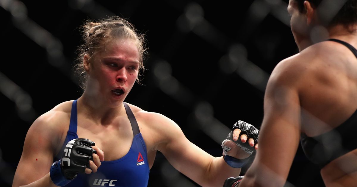 Ronda Rousey fait l'éloge des actions de Conor McGregor après la ...