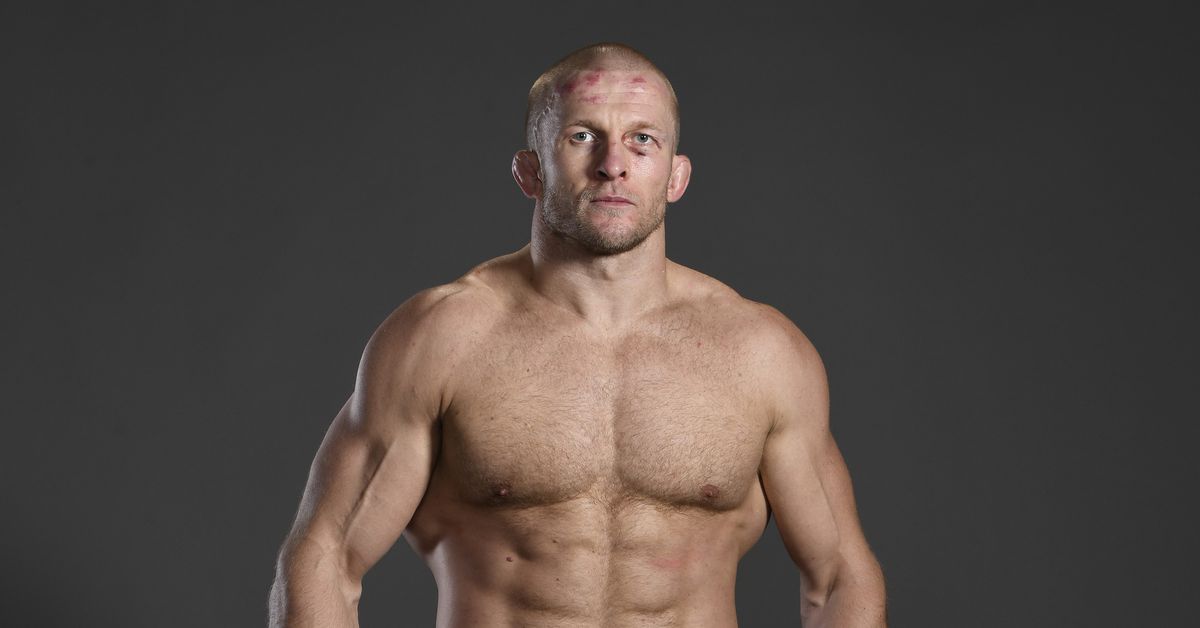 Le vétéran de l'UFC Misha Cirkunov passe au poids moyen pour le ...
