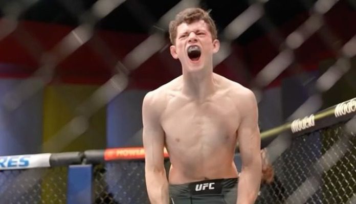 Chase Hooper explique pourquoi il est passé au poids léger et prévoit d ...